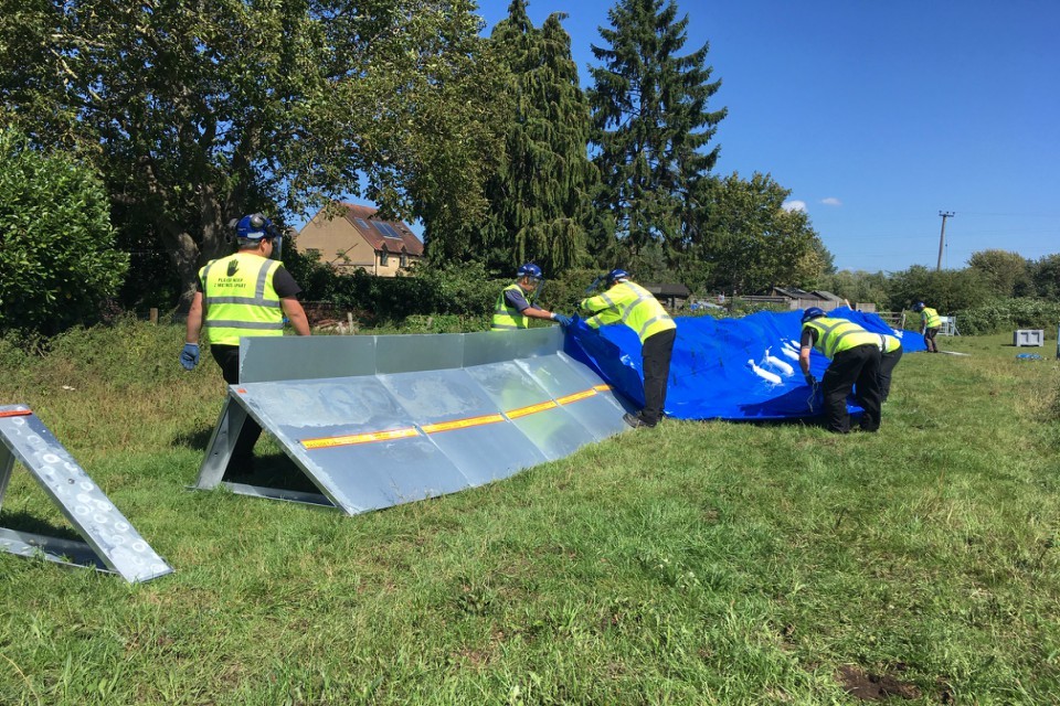 Flood testing in Oxford hailed as a success - GOV.UK