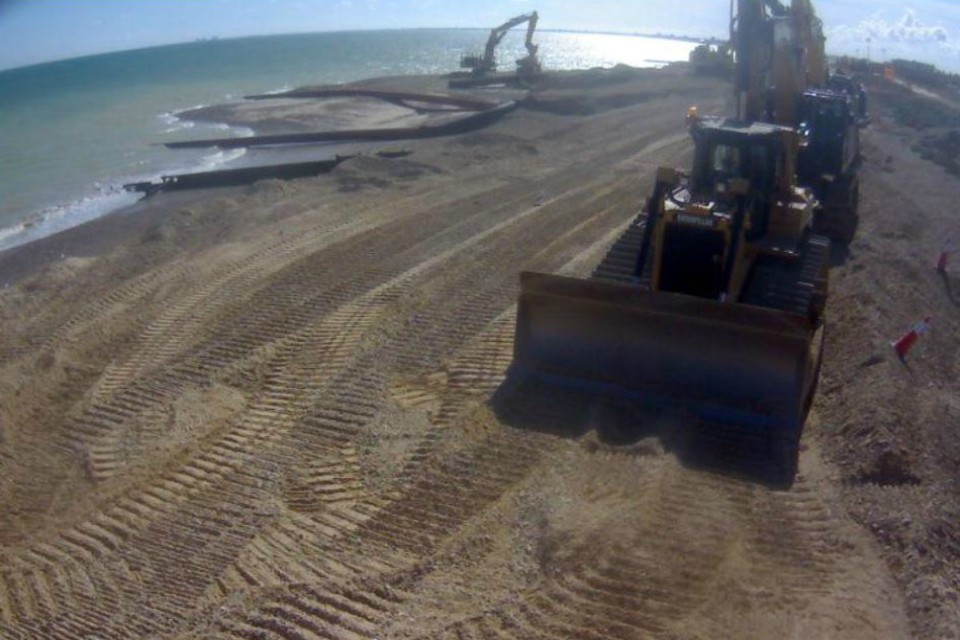 Hythe Ranges sea defences renovation - GOV.UK