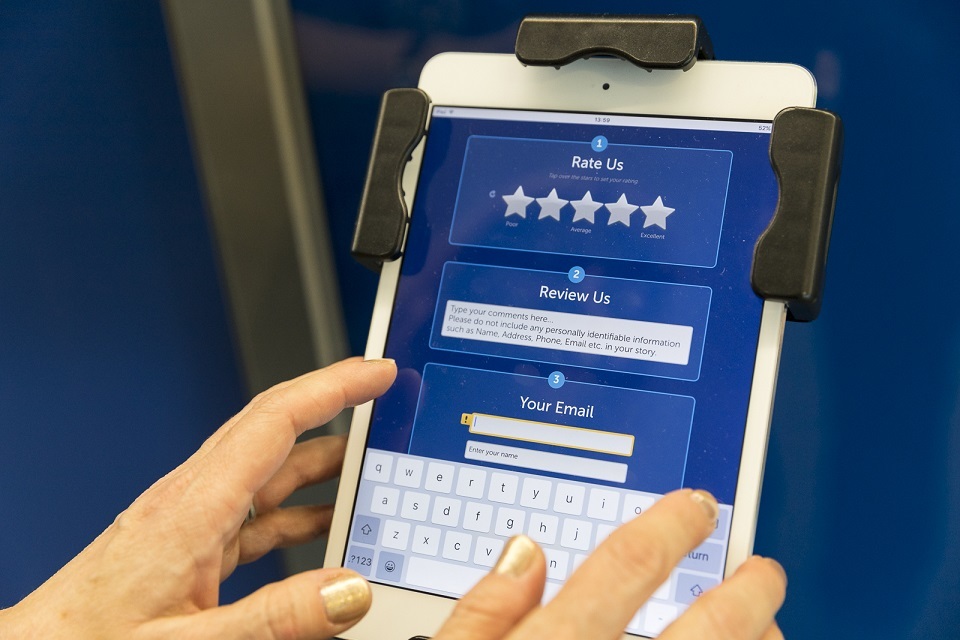 Major reforms to NHS tech agenda accelerated - GOV.UK