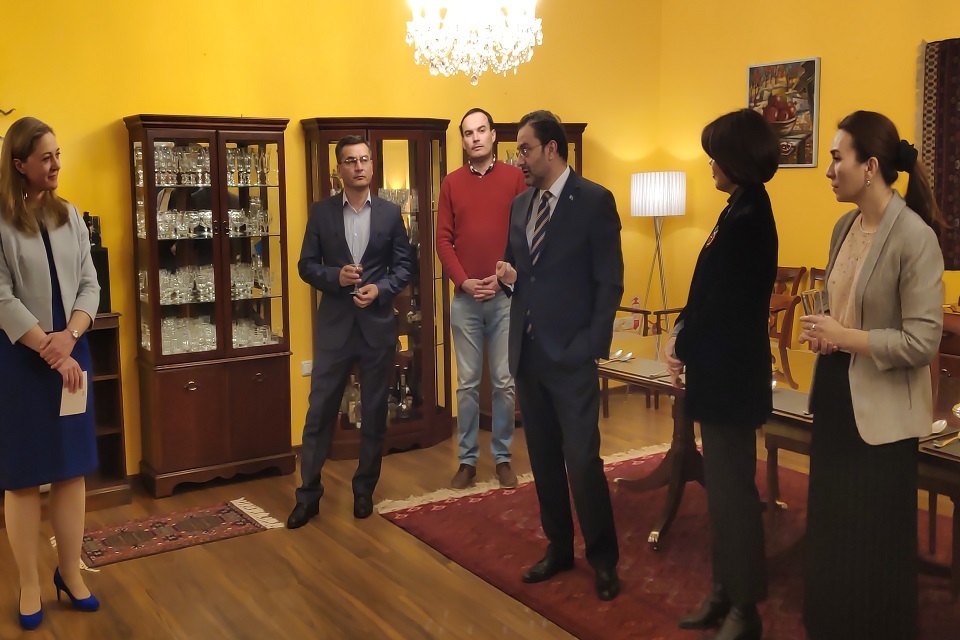 British Ambassador Hosts Chevening Alumni Event Mirage News