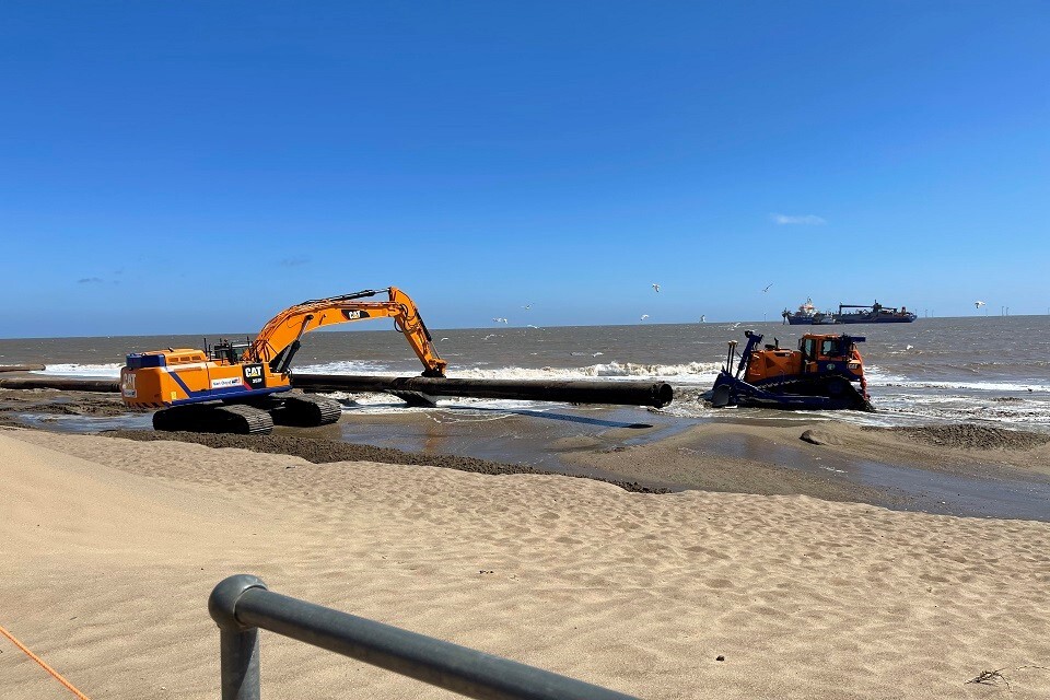 £7 million beach management reduces flood risk for Lincolnshire - GOV.UK