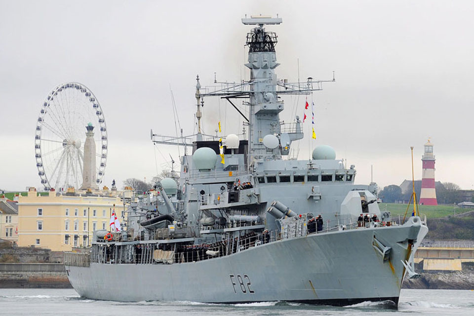 HMS Somerset welcomed home from counter-piracy mission - GOV.UK