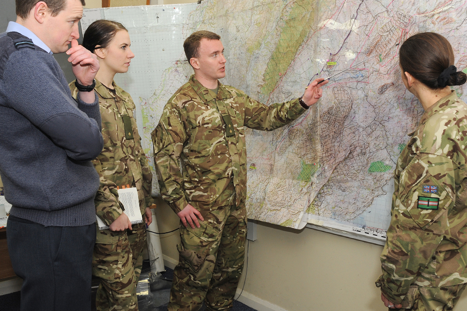 Defence intelligence training - GOV.UK