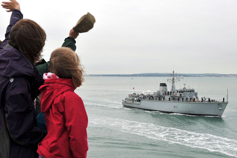 Navy minehunter returns home after three years - GOV.UK