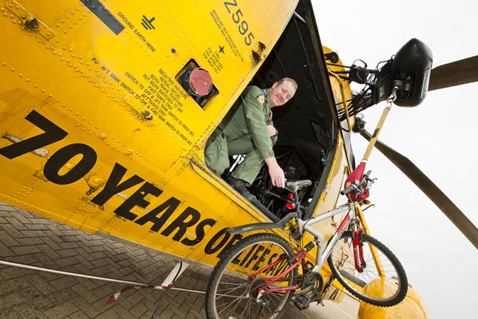 RAF Search and Rescue crewman in charity cycle ride - GOV.UK