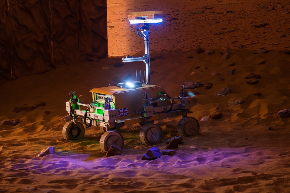 [Withdrawn] ESA astronaut Tim Peake controls British-built rover from ...