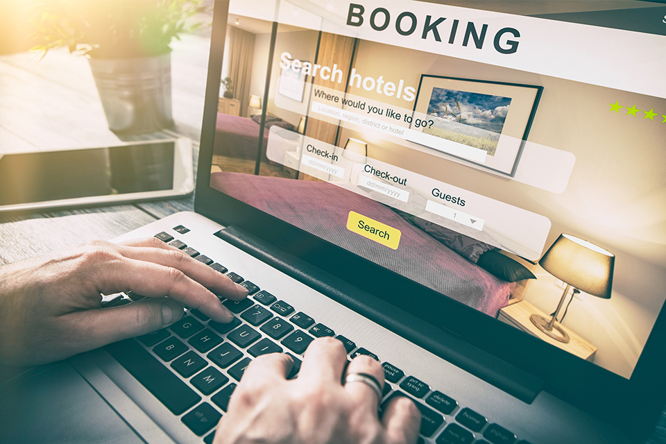Booking hotel store