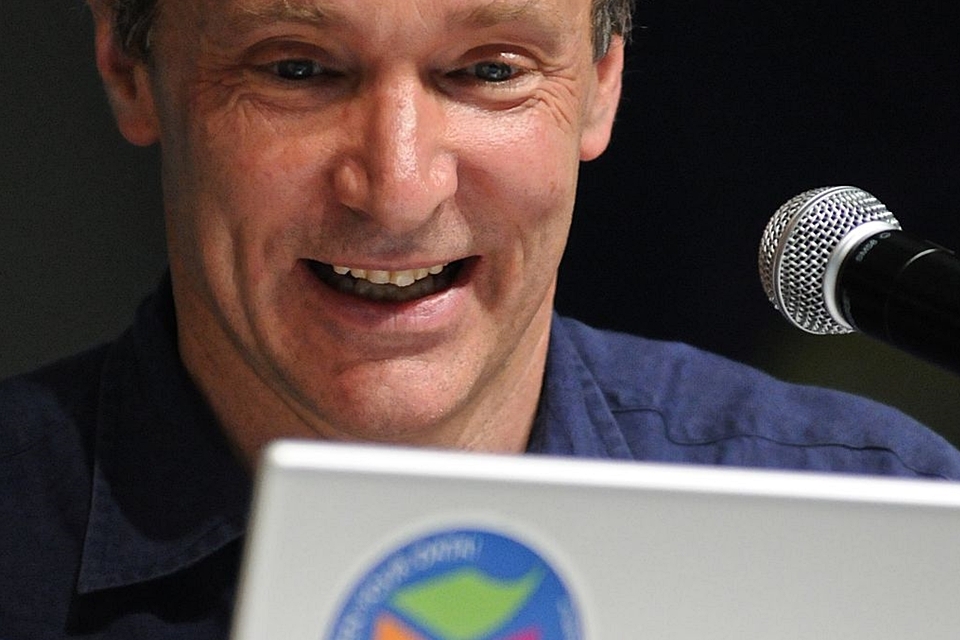 Winners of first Queen Elizabeth Prize for Engineering announced - GOV.UK