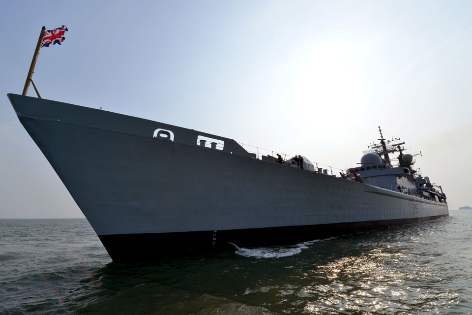 Last Type 42 destroyer returns from final deployment - GOV.UK
