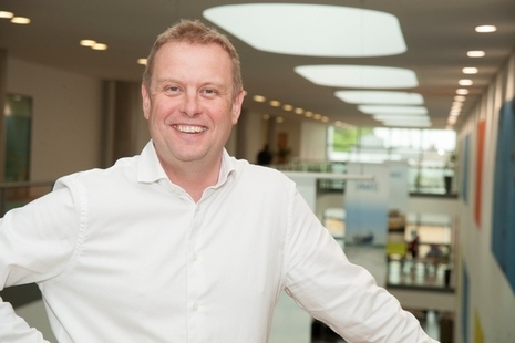 Dr Peter Thompson - GOV.UK