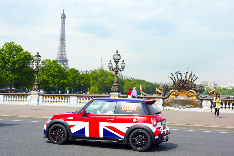 "Drive right, think right" advises British Embassy Paris - GOV.UK