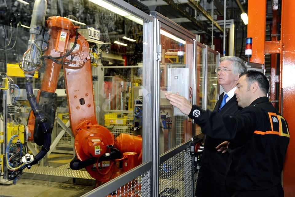 Business Minister Michael Fallon makes first visit to MINI Plant Oxford ...