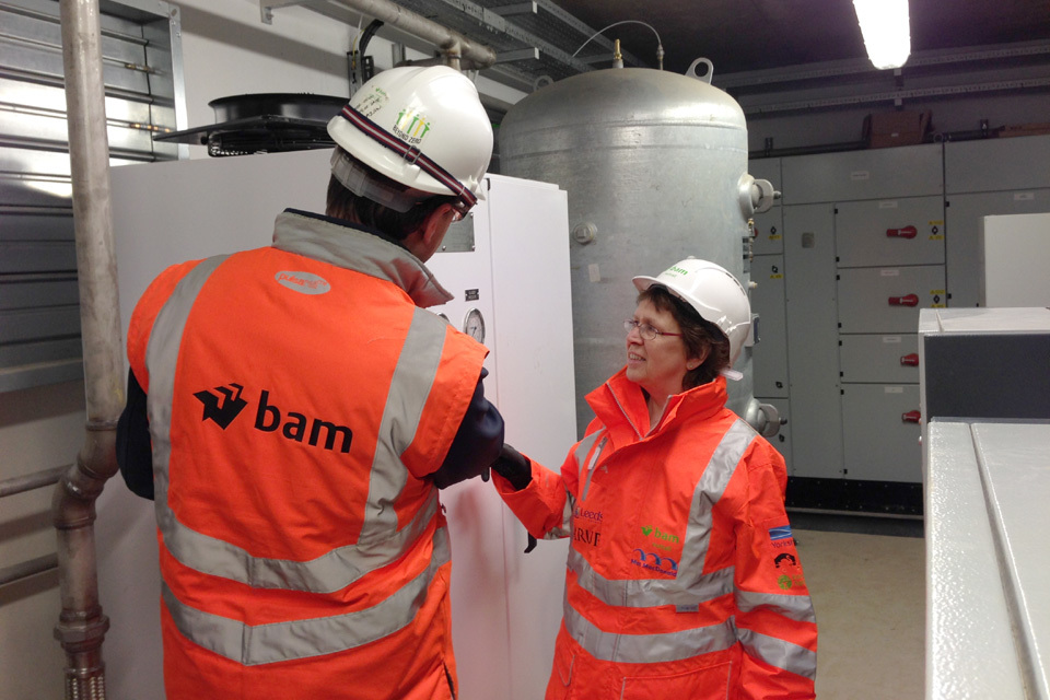 Innovative moveable weirs now in place - GOV.UK