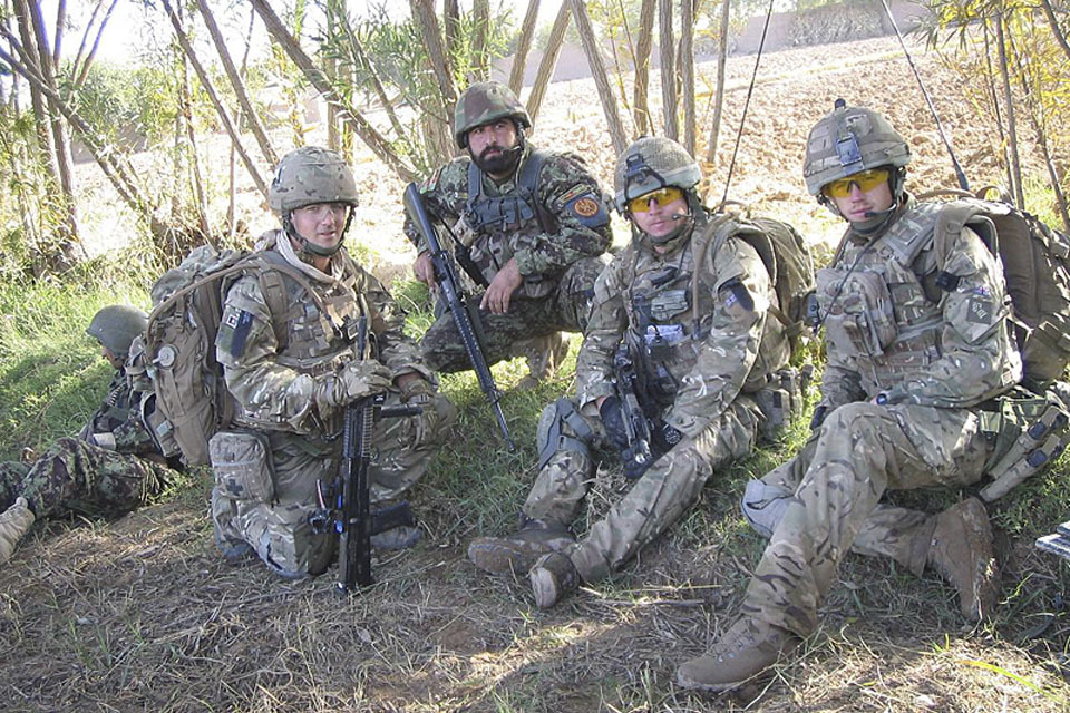 UK soldiers help Afghans clear supply route - GOV.UK