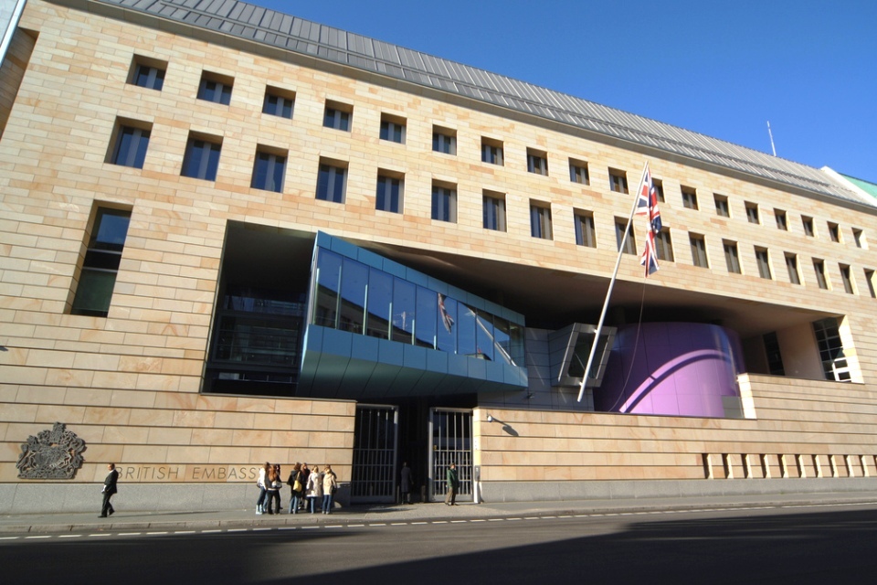 New consular opening hours for British missions in Germany - GOV.UK