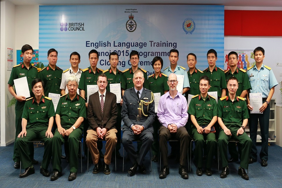 More Vietnamese officers finished their English language training - GOV.UK