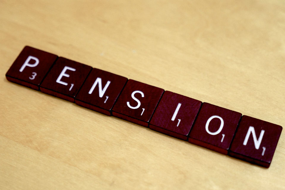 Pension freedoms to be extended to people with annuities - GOV.UK