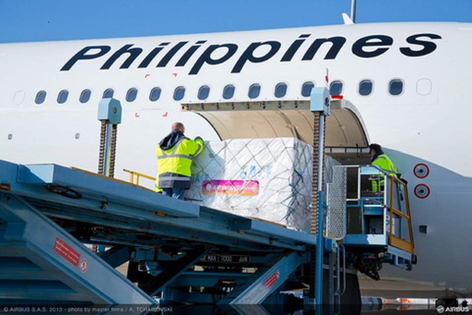 Aircraft supported by UK Export Finance assists relief operations in ...