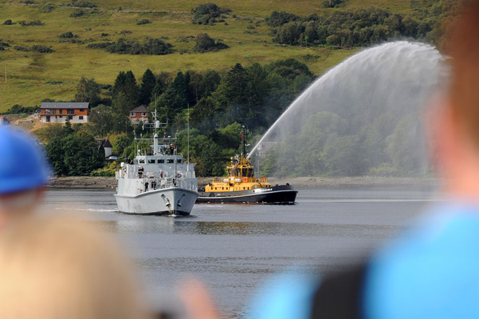HMS Grimsby home from the Gulf - GOV.UK