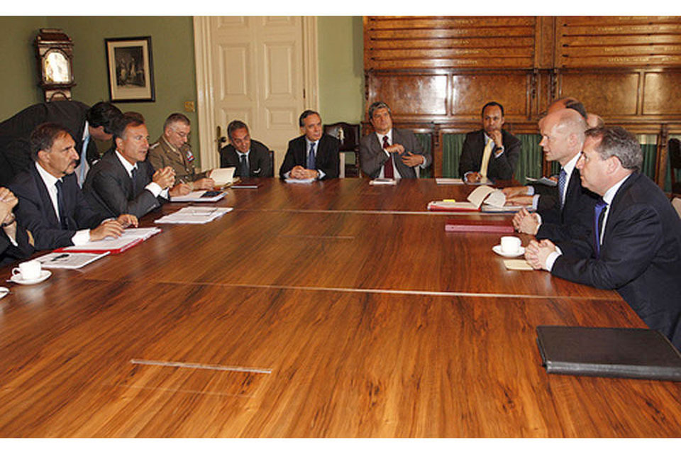 UK and Italian Defence Ministers meet - GOV.UK