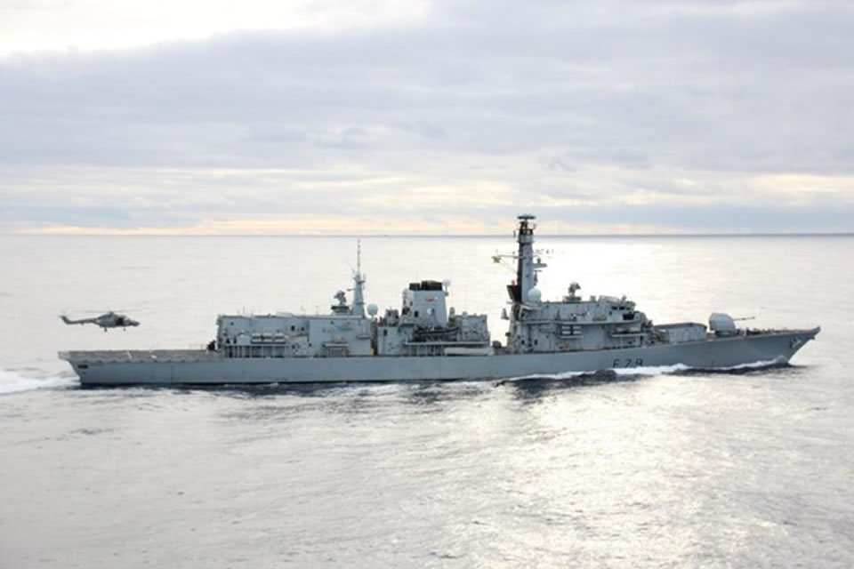 HMS Portland visits Chile for Exponaval 2016 - GOV.UK