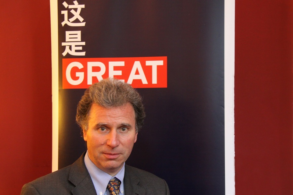 UK Minister announces start of new premium visa services - GOV.UK