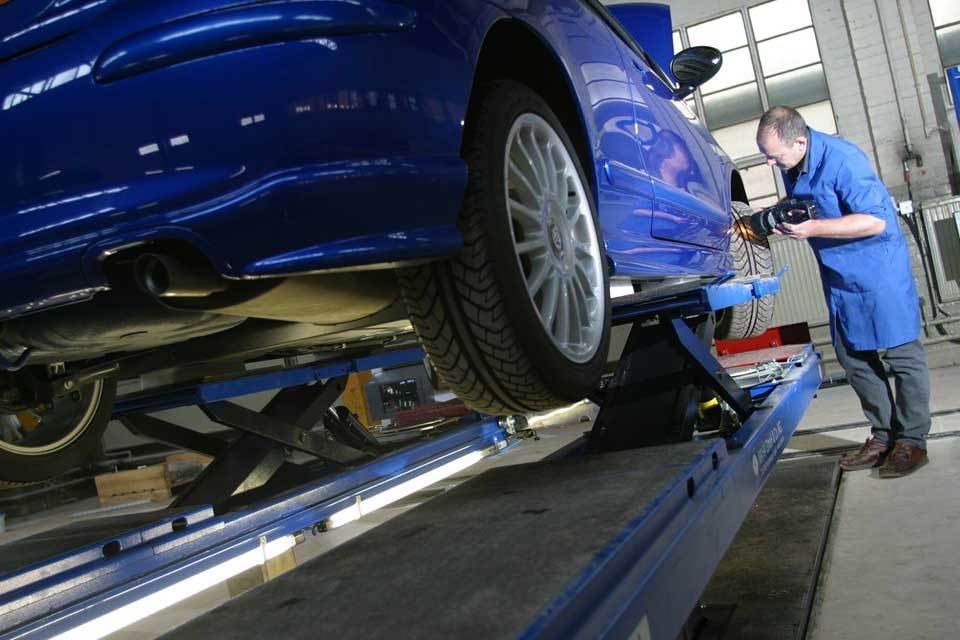Raising the standard of MOT testing to improve road safety - GOV.UK