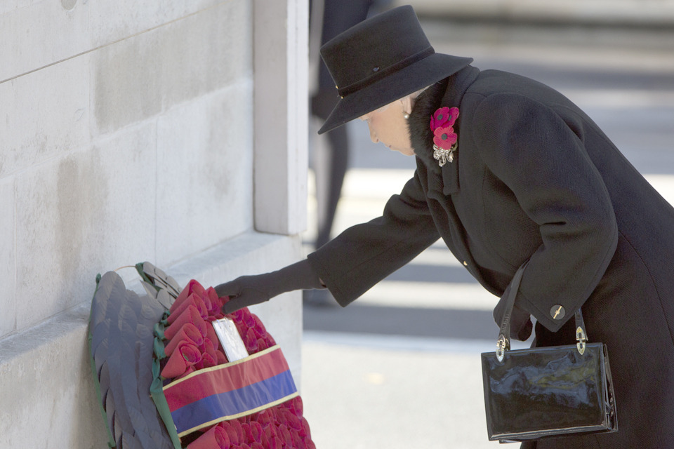 Service personnel around the world pay tribute to the fallen - GOV.UK