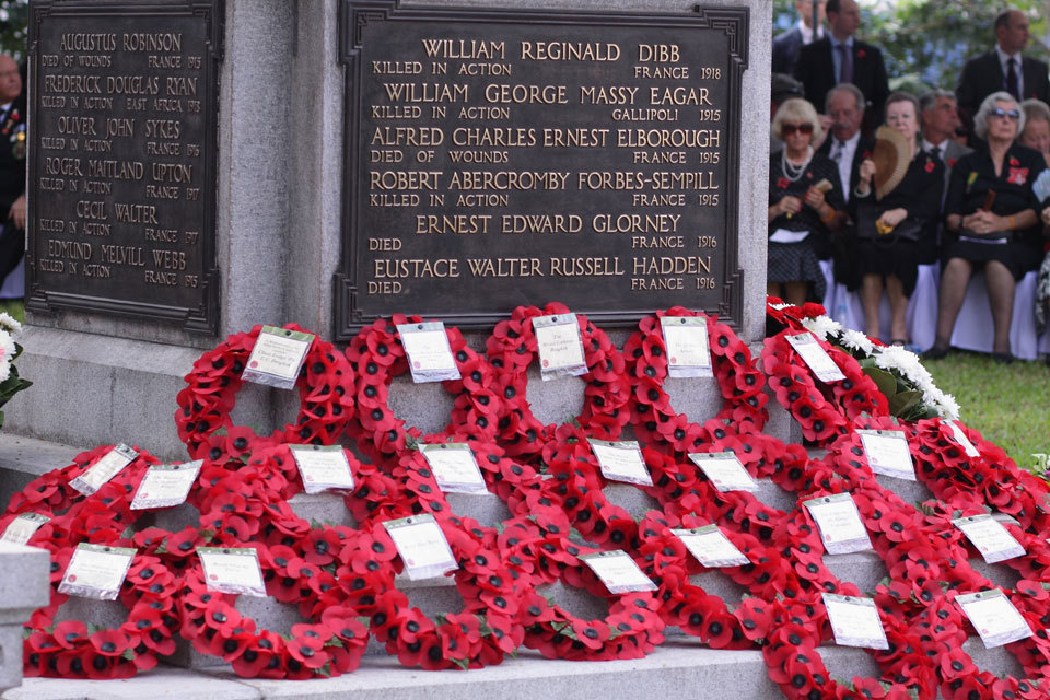 Remembrance Sunday 2014 in Japan: Wear a poppy with pride - GOV.UK