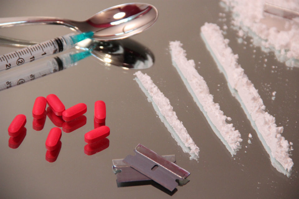 Evidence review on drug misuse treatment published - GOV.UK