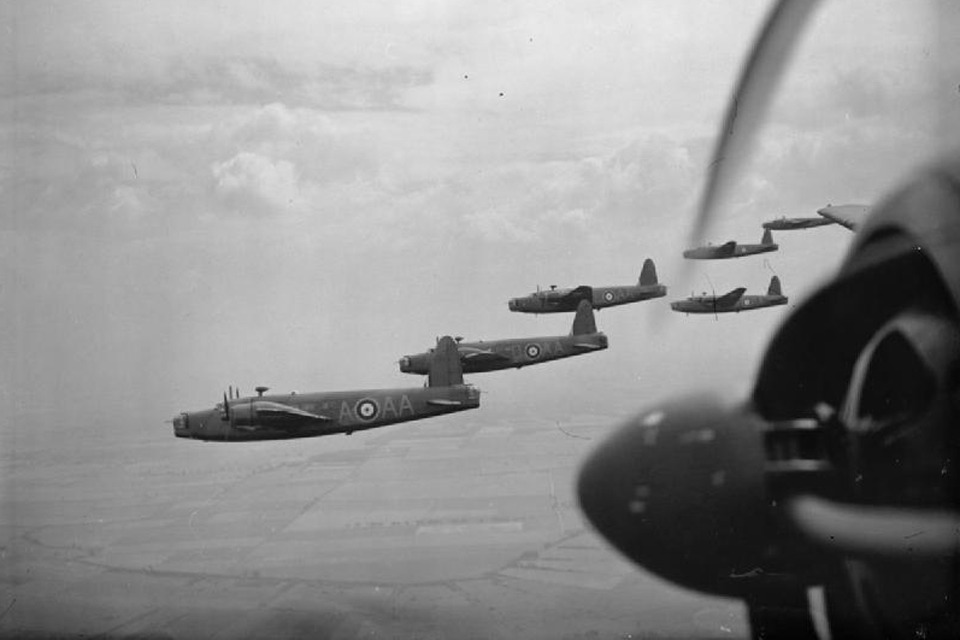 Bomber Command crews honoured by New Zealand - GOV.UK