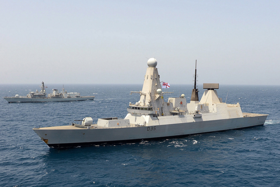 HMS Dragon proves versatile in the Gulf - GOV.UK