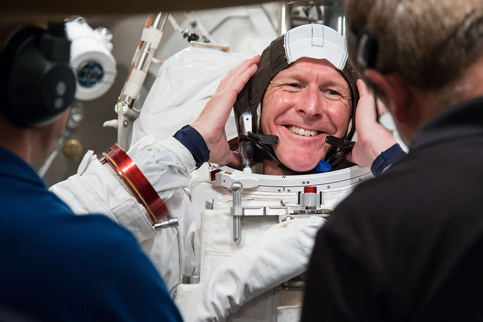 Winners announced: shortlist for Amateur Radio Calls to ISS - GOV.UK