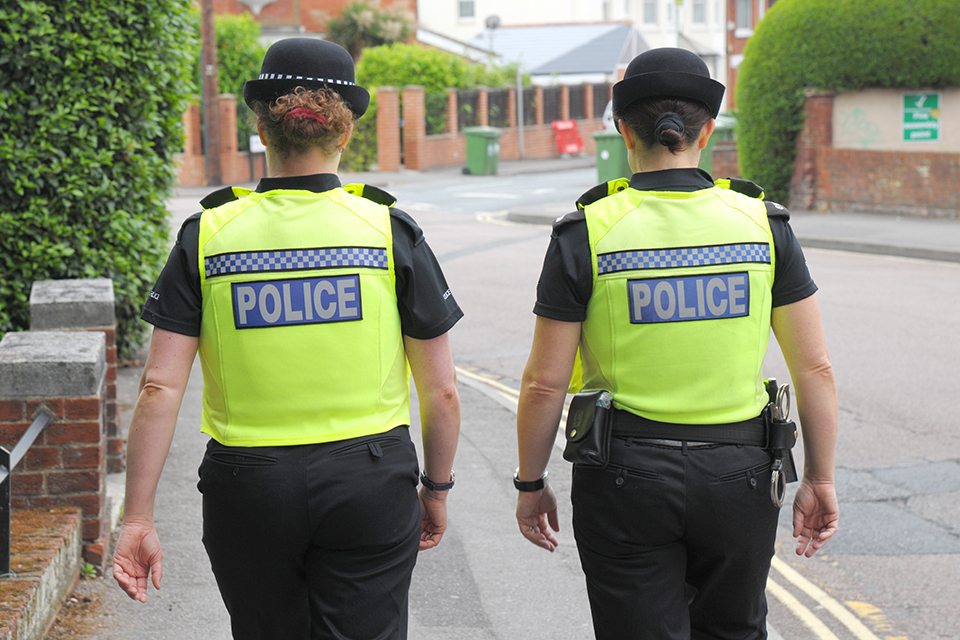 Crime in England and Wales falls to lowest level since 1981 - GOV.UK