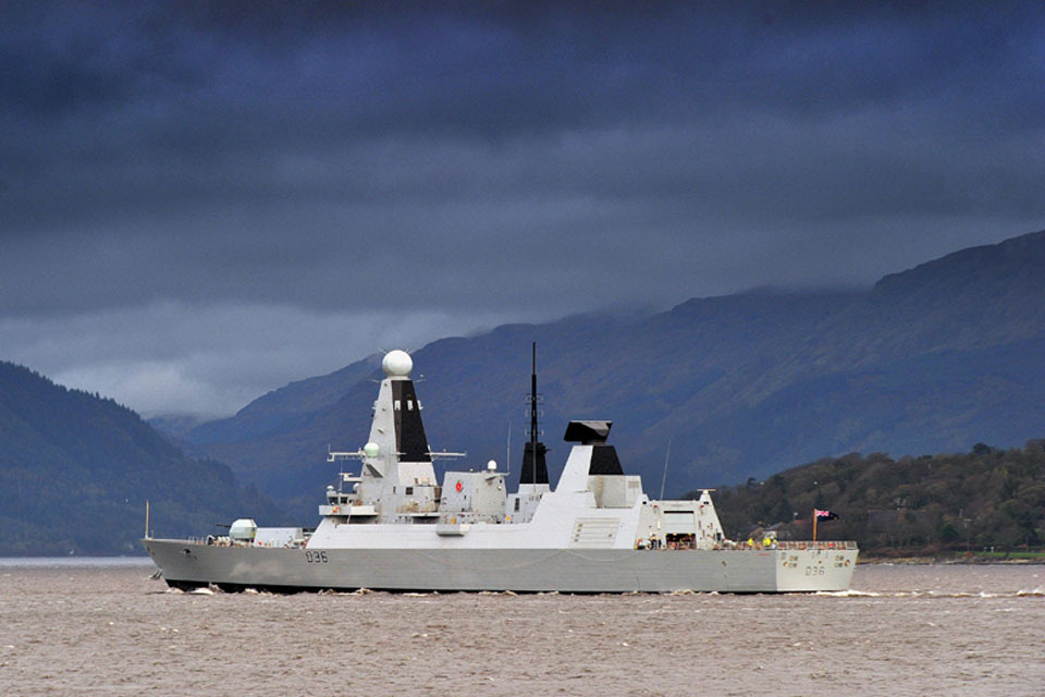 HMS Defender sails through second sea trials - GOV.UK