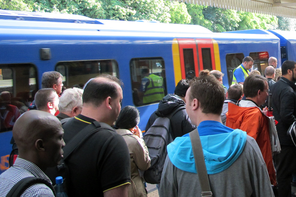 Overcrowded trains to get red (and amber and green) light - GOV.UK