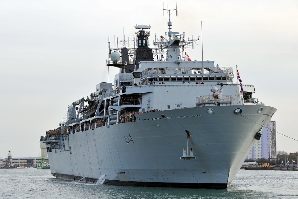 Royal Navy ships fulfil international duty in Asia Pacific - GOV.UK