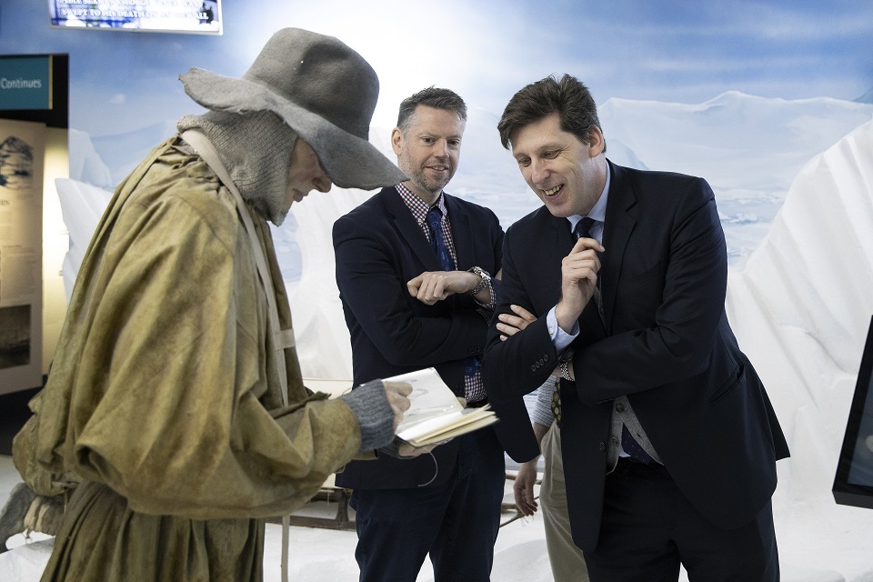Lord Duncan visits historic RRS Discovery - GOV.UK