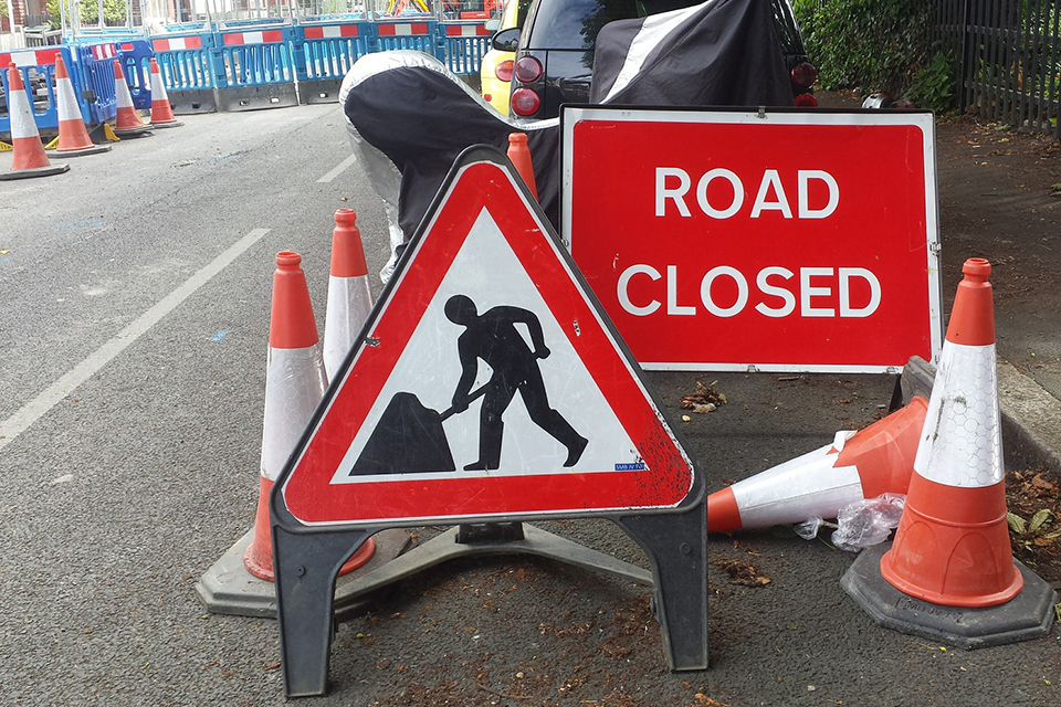 Roadwork permits help cut driver disruption - GOV.UK