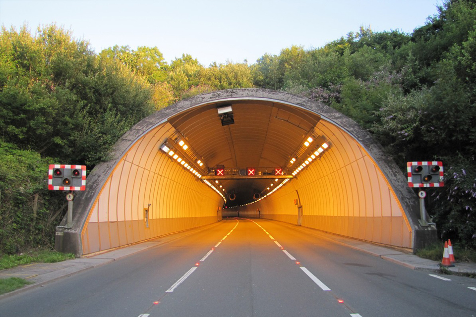 Saltash Tunnel gets hi-tech safety upgrade - GOV.UK