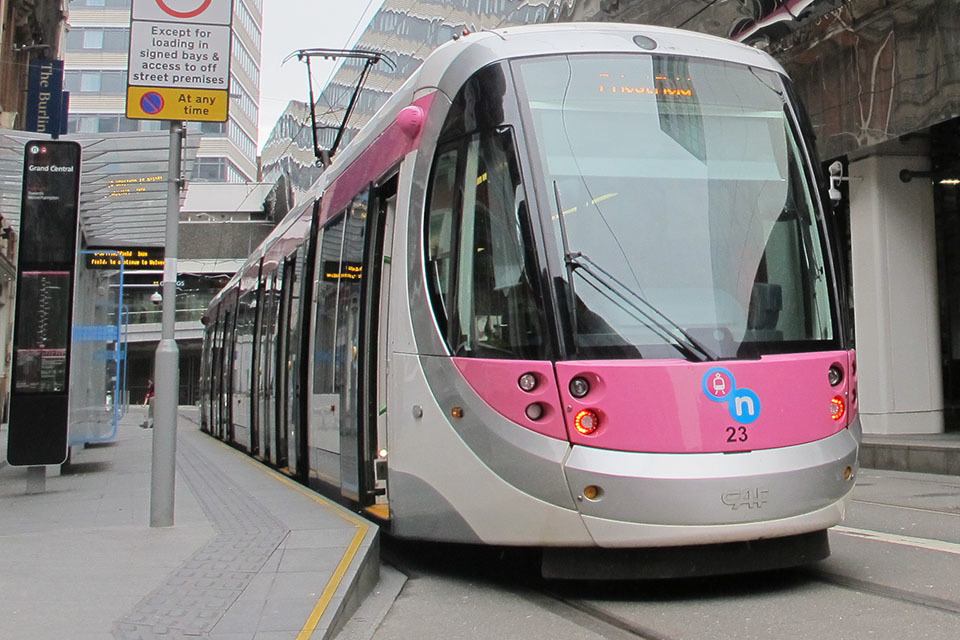 Potential of light rail schemes hailed for future urban travel - GOV.UK