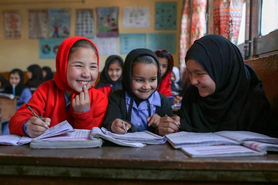 UK’s support benefits 10 million children in Pakistan - GOV.UK