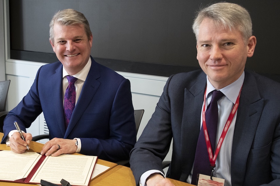 Defence Minister and industry leaders commit to closer collaboration ...