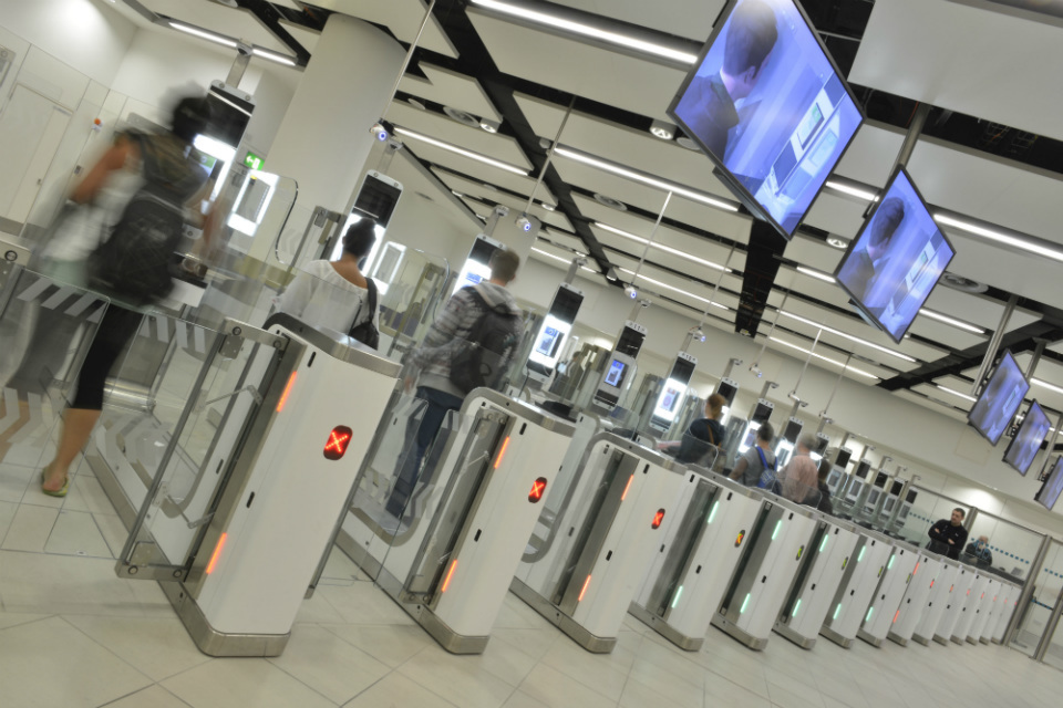 Government expands use of ePassport gates to 7 more countries - GOV.UK