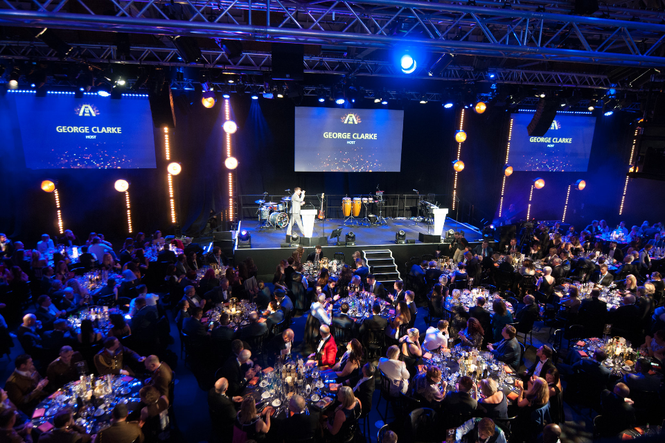 National Apprenticeship Awards 2019 regional finalists announced - GOV.UK