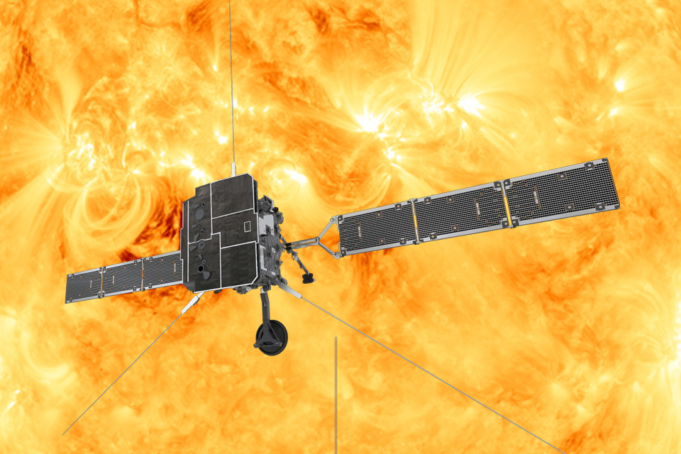Sun explorer spacecraft leaves for launch site - GOV.UK