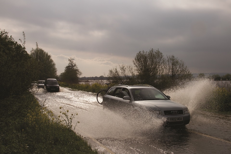 Driving complacency: 74% of drivers would risk life in flood water - GOV.UK