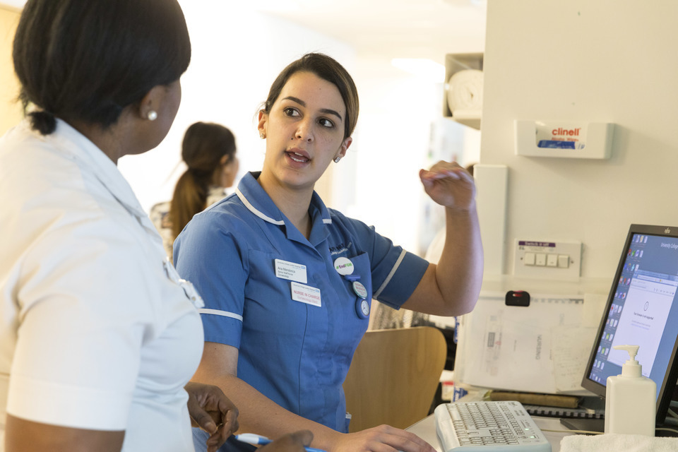 Nurse numbers increase by 8,570 in the past year - GOV.UK