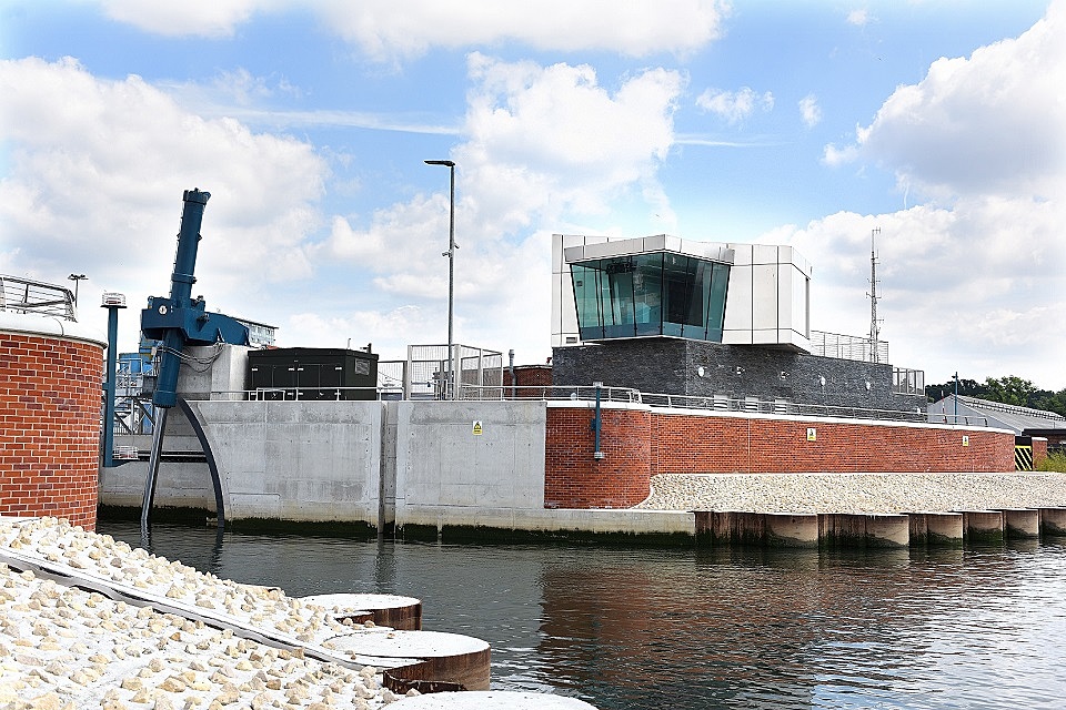 Building flood defences fit for the future - GOV.UK