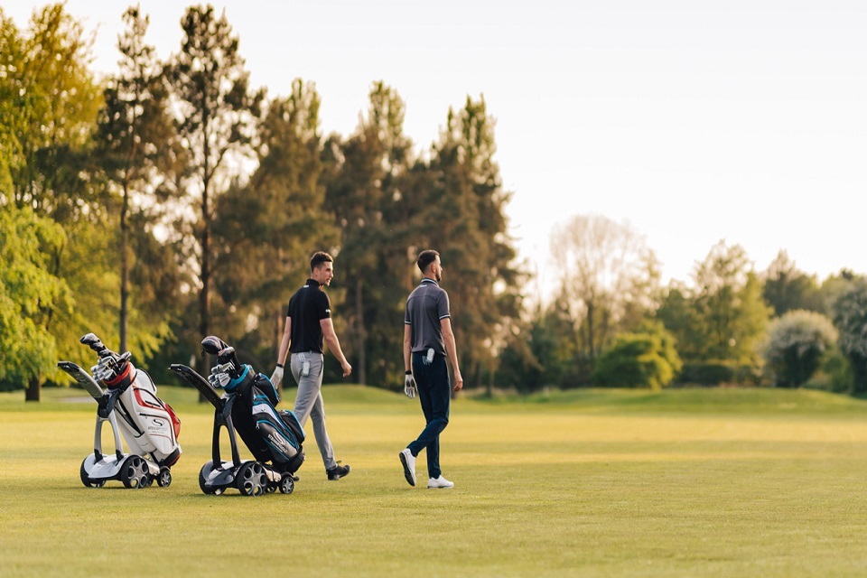 US exports drive home success for UK golf trolley manufacturer - GOV.UK